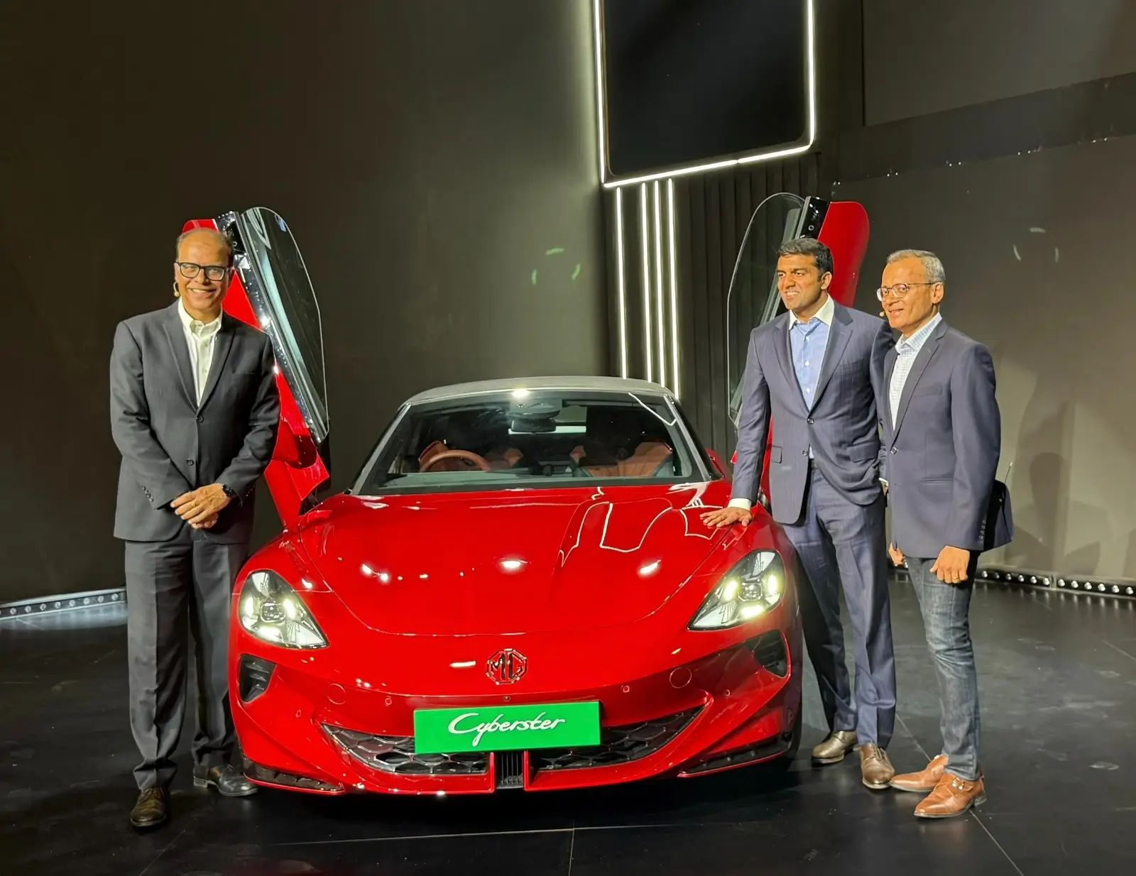 JSW MG Motor Unveils MG Cyberster & MG M9: New Luxury Electric Cars - E ...