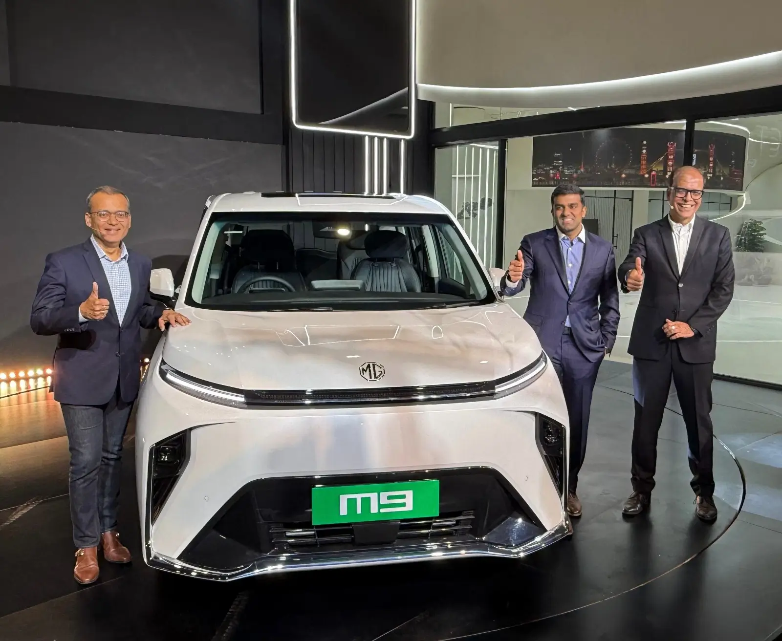 JSW MG Motor Unveils MG Cyberster & MG M9: New Luxury Electric Cars - E ...